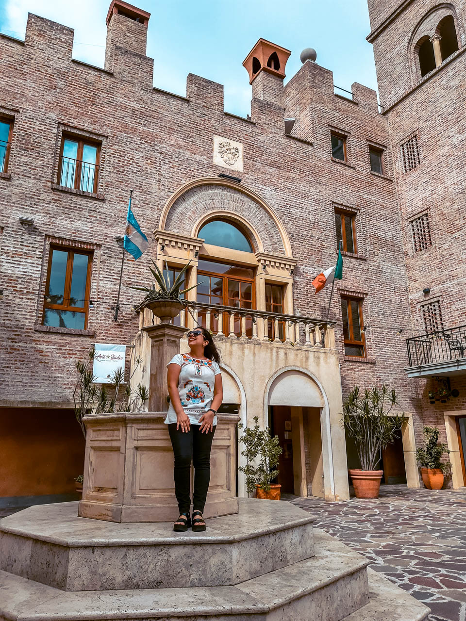 TORREPUEBLO: LA TOSCANA ITALIANA EN PLENO BENAVIDEZ